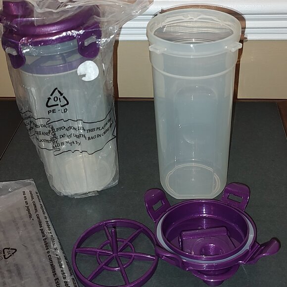 LOCK N LOCK | Kitchen | Lock N Lock Mixer Shaker Bottles 29 Cups Purple ...